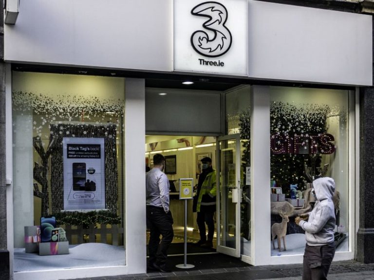 Ireland SIM Cards for tourists - Detailed Guide 2024